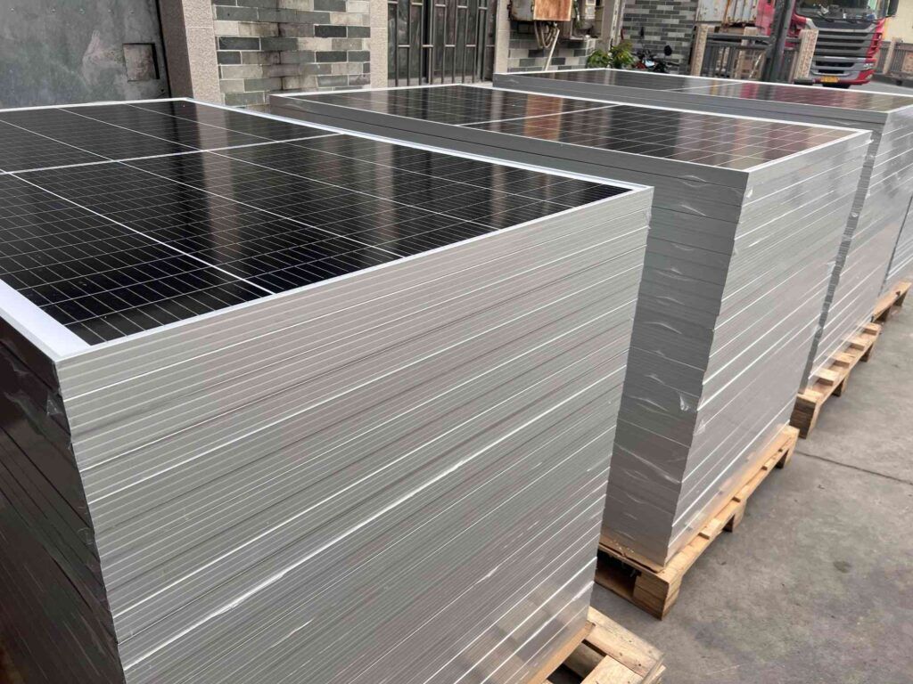 Cost Breakdown of a Solar Panel: From Manufacturing to Market | SolarCtrl