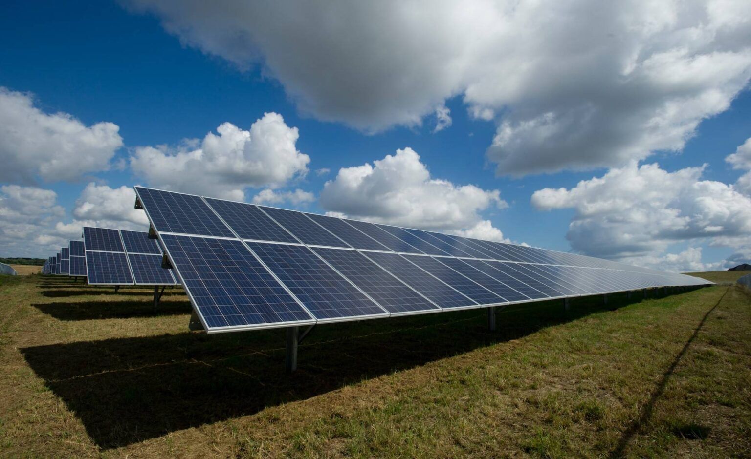 The Essential Role of Solar Charge Controllers | SolarCtrl