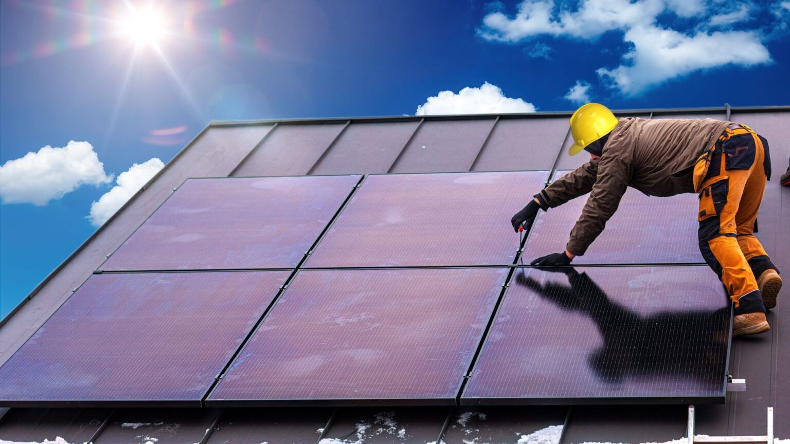Can I Mix Different Solar Panel Sizes When Wiring an Inverter? | SolarCtrl