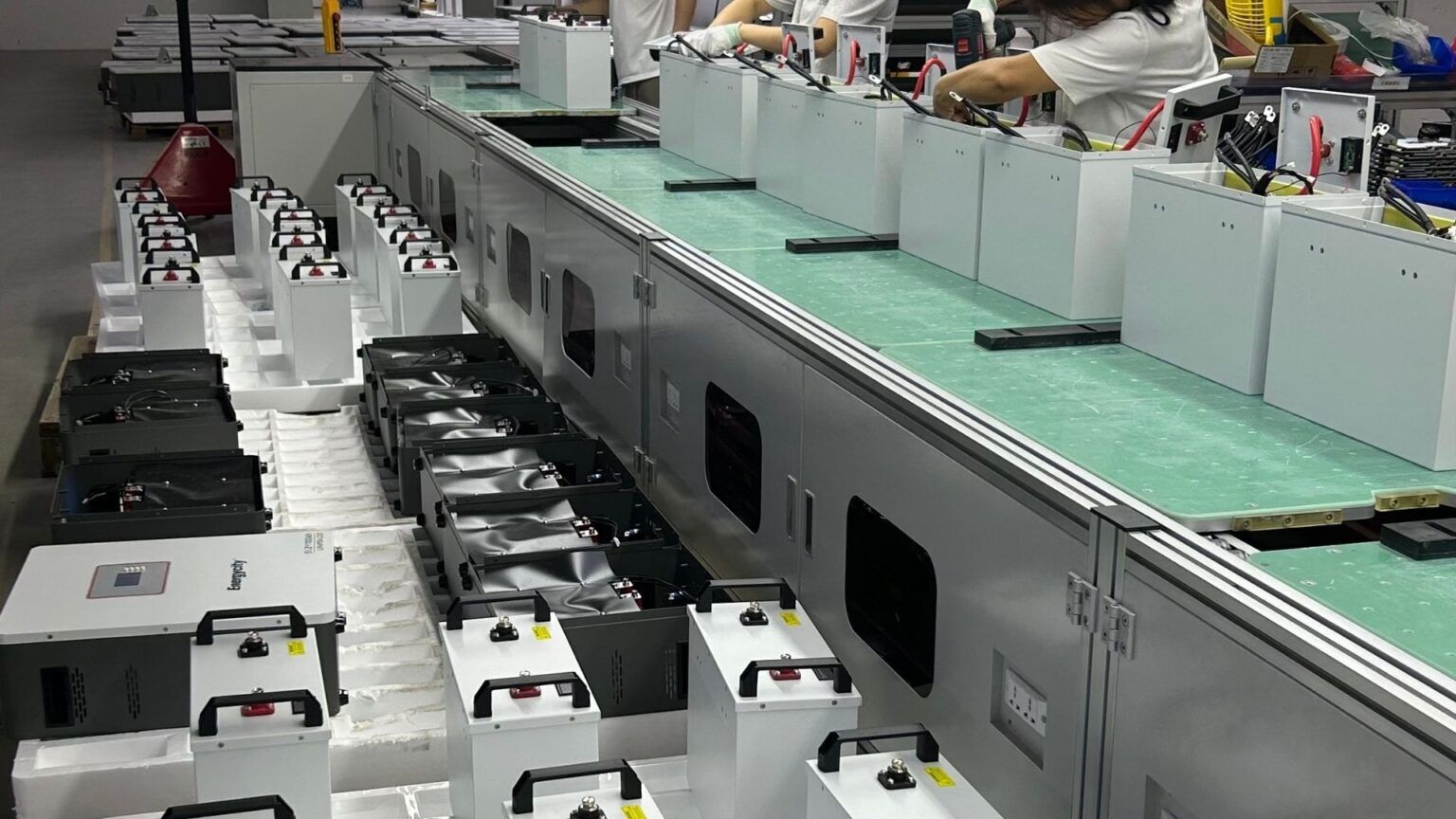 Lithium Battery Parts Breakdown | SolarCtrl